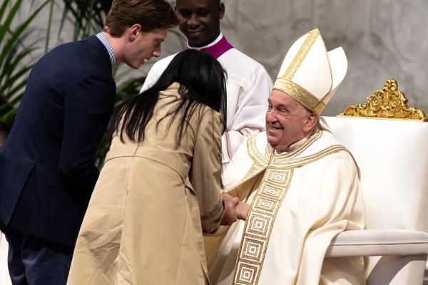 All people are gifts from God with a mission to share love, pope says ...