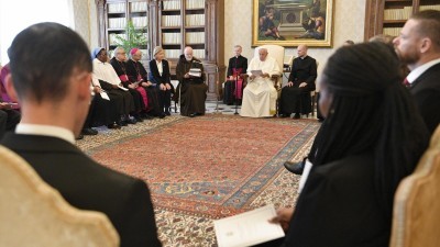 Pope to safeguarding commission: Be kind, bring hope, heal broken lives ...