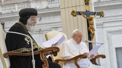 Pope to pope: Let our churches be united by Christ's love | USCCB